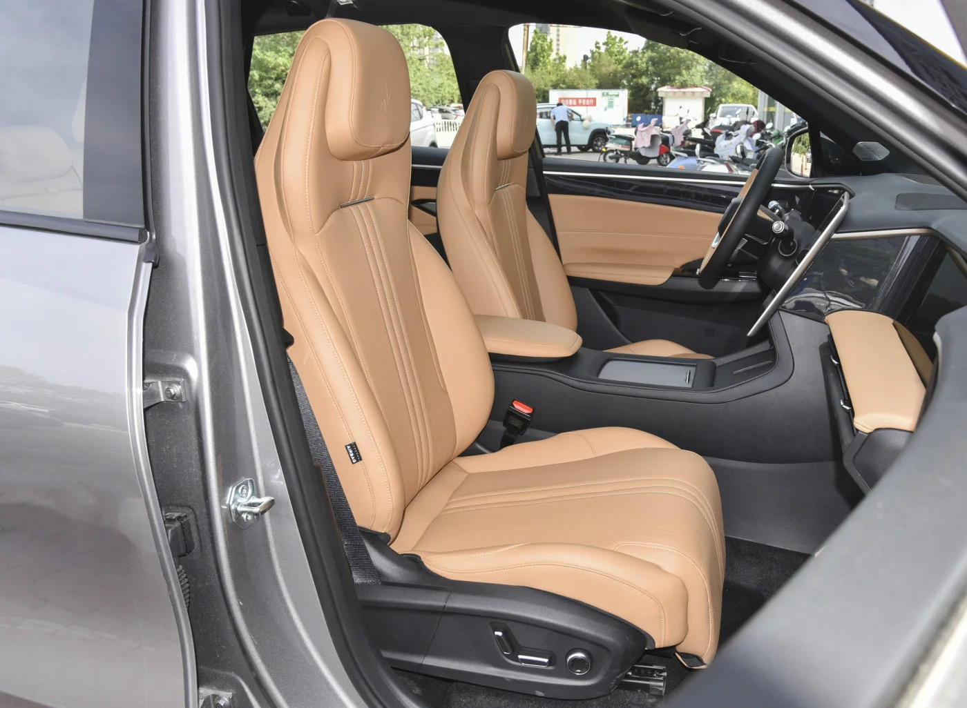 2023 Geely New Version Hybrid Suv With Sunroof Intelligent Cockpit Cltc ...