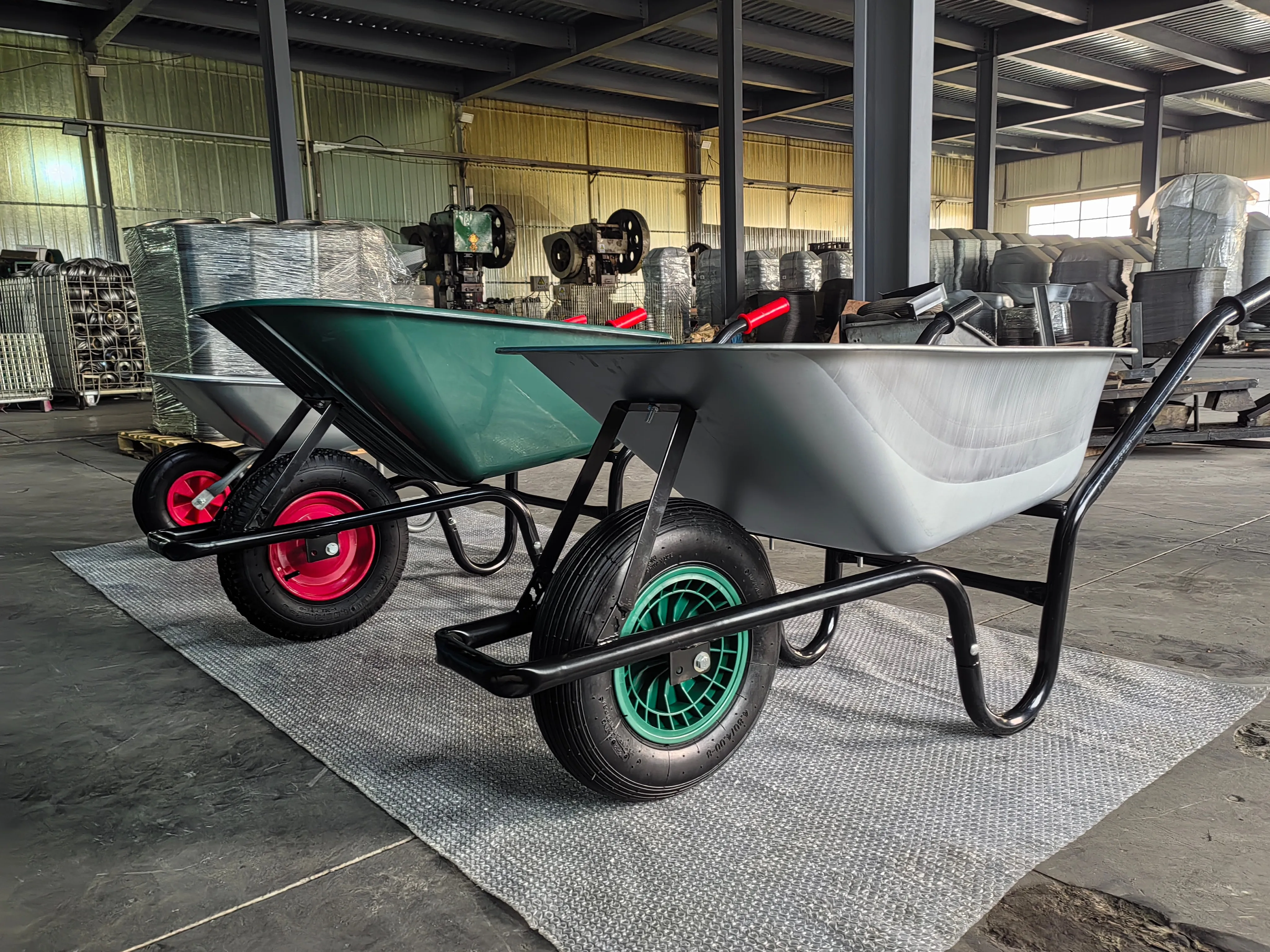 NEWSUN WB6414 Garden Plastic Tray Wheelbarrow Wheel Barrow for ...