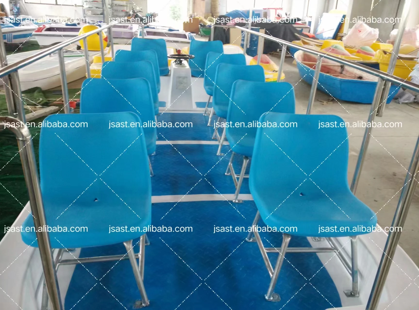Custom Size Heavy-Duty PVC Inflatable Banana Pontoons Tubes