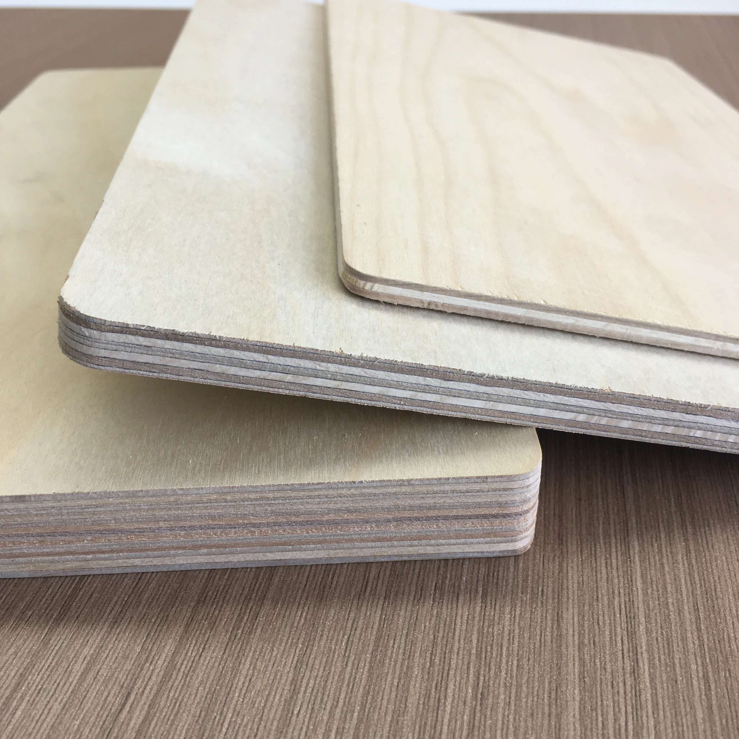 4x8 Laminated Board Plywood Sheets - Versatile & Durable