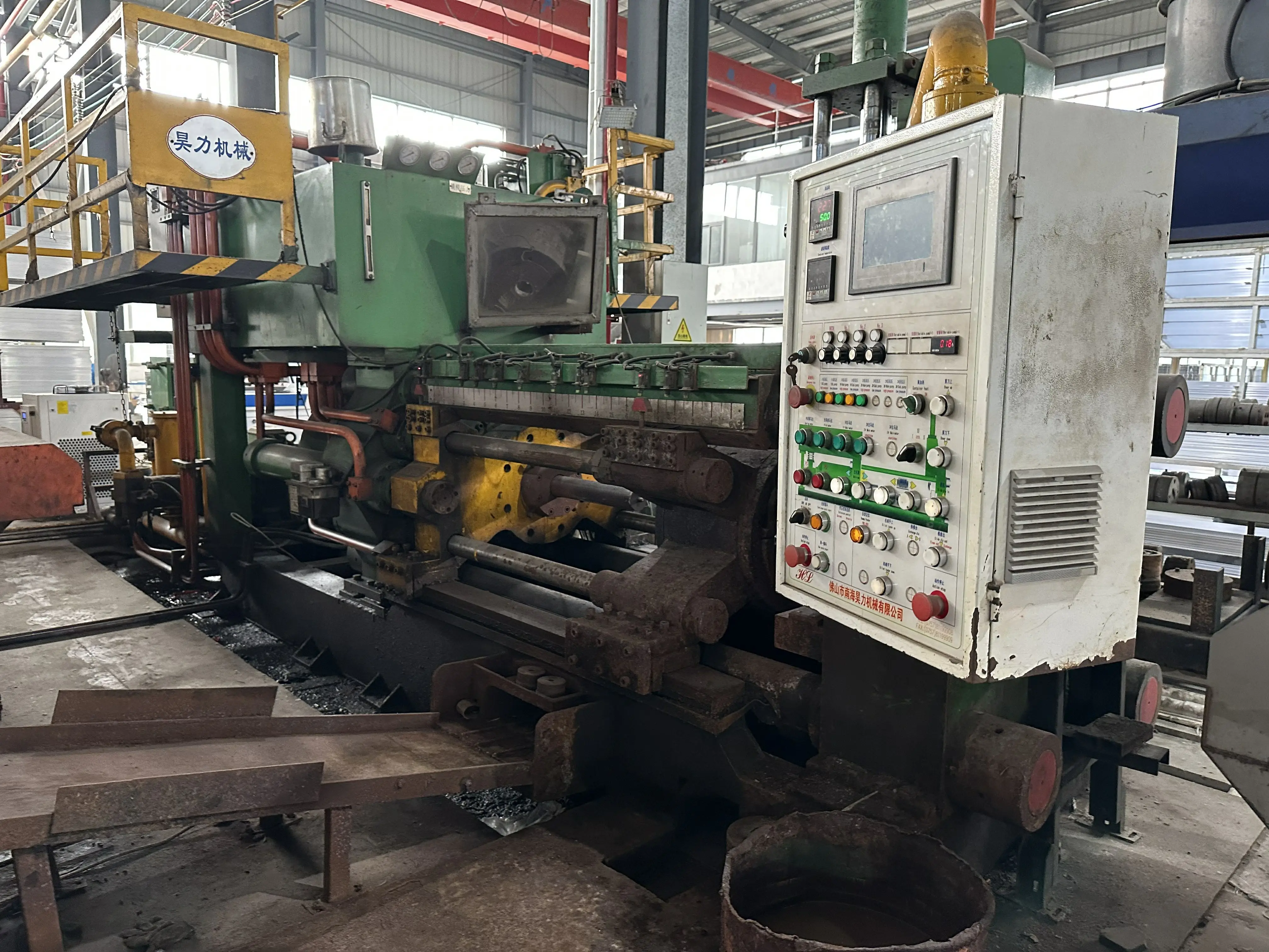 700t Used Extruder - Buy Used Extruder Machine,Used Machine,Used Puller ...