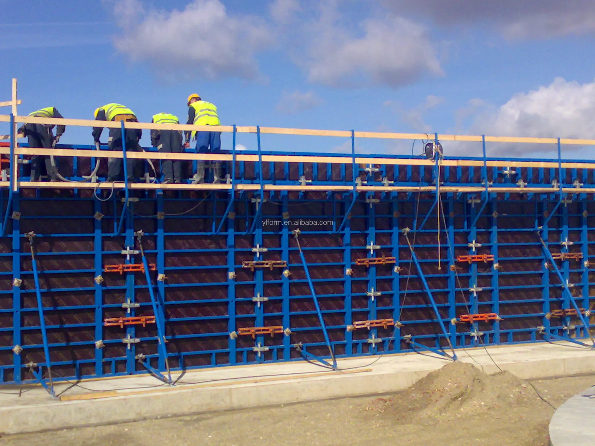 Steel Frame Formwork Retaining Wall Formwork for Construction Concrete