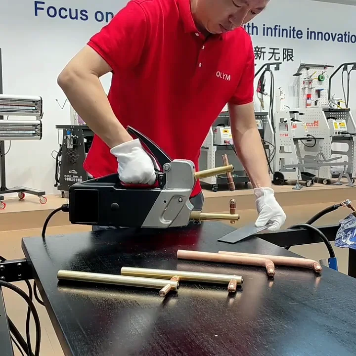 Sheet Metal Portable Spot Welding Handheld Spot Welder Machine For Car ...