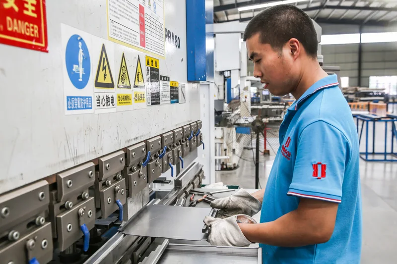 Busbar 4ways Electrical Distribution Box Smart Distribution Board ...