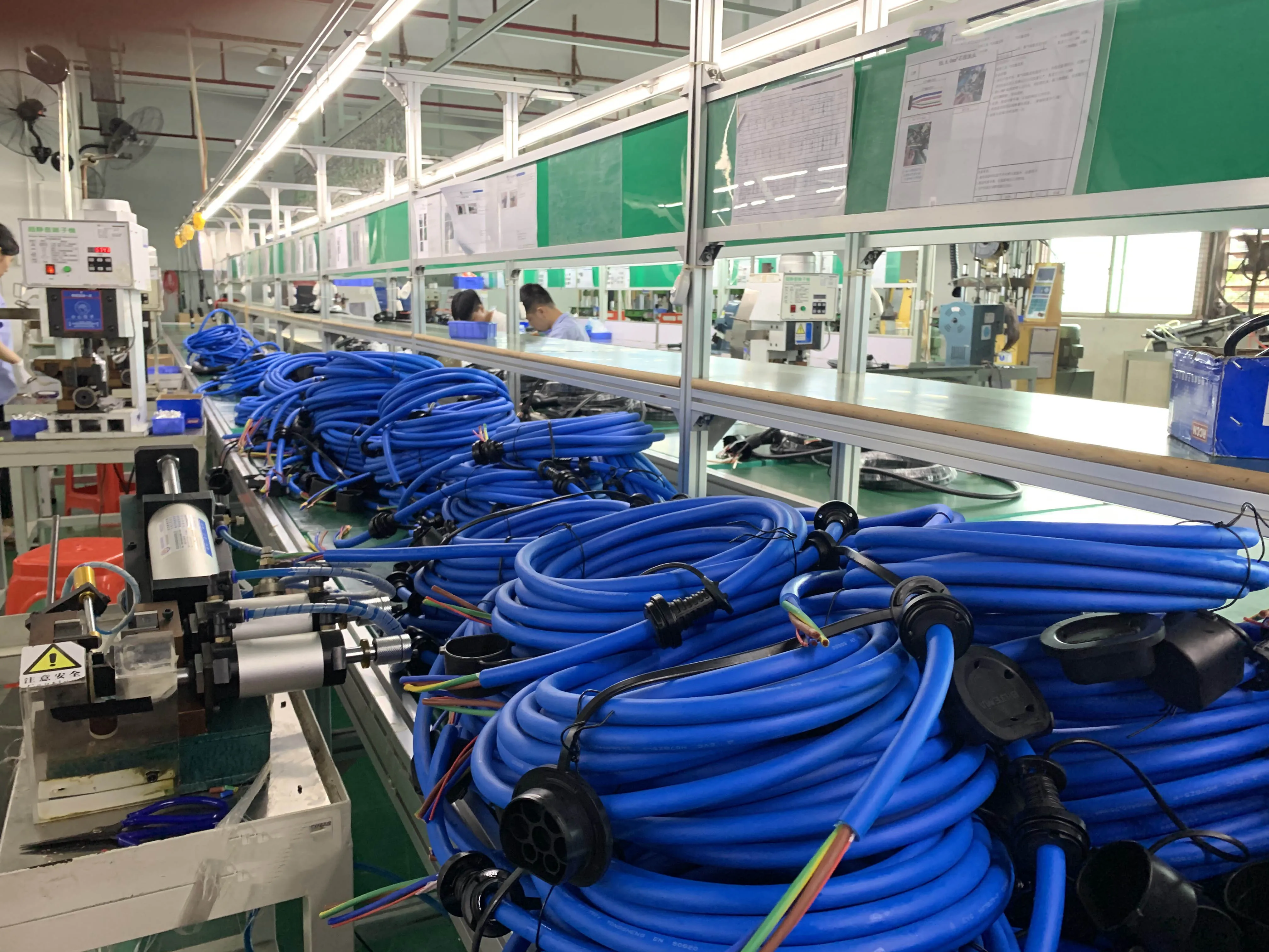 Buy Wholesale China 7kw 22kw Portable Ev Wall Charger 7kw 11kw 16a ...