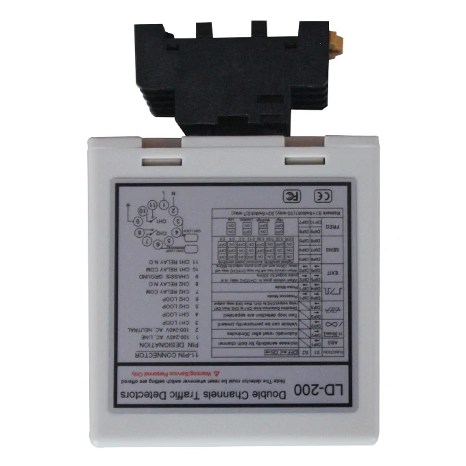 Double channel inductive vehicle loop detector/sensor for traffic flows ...