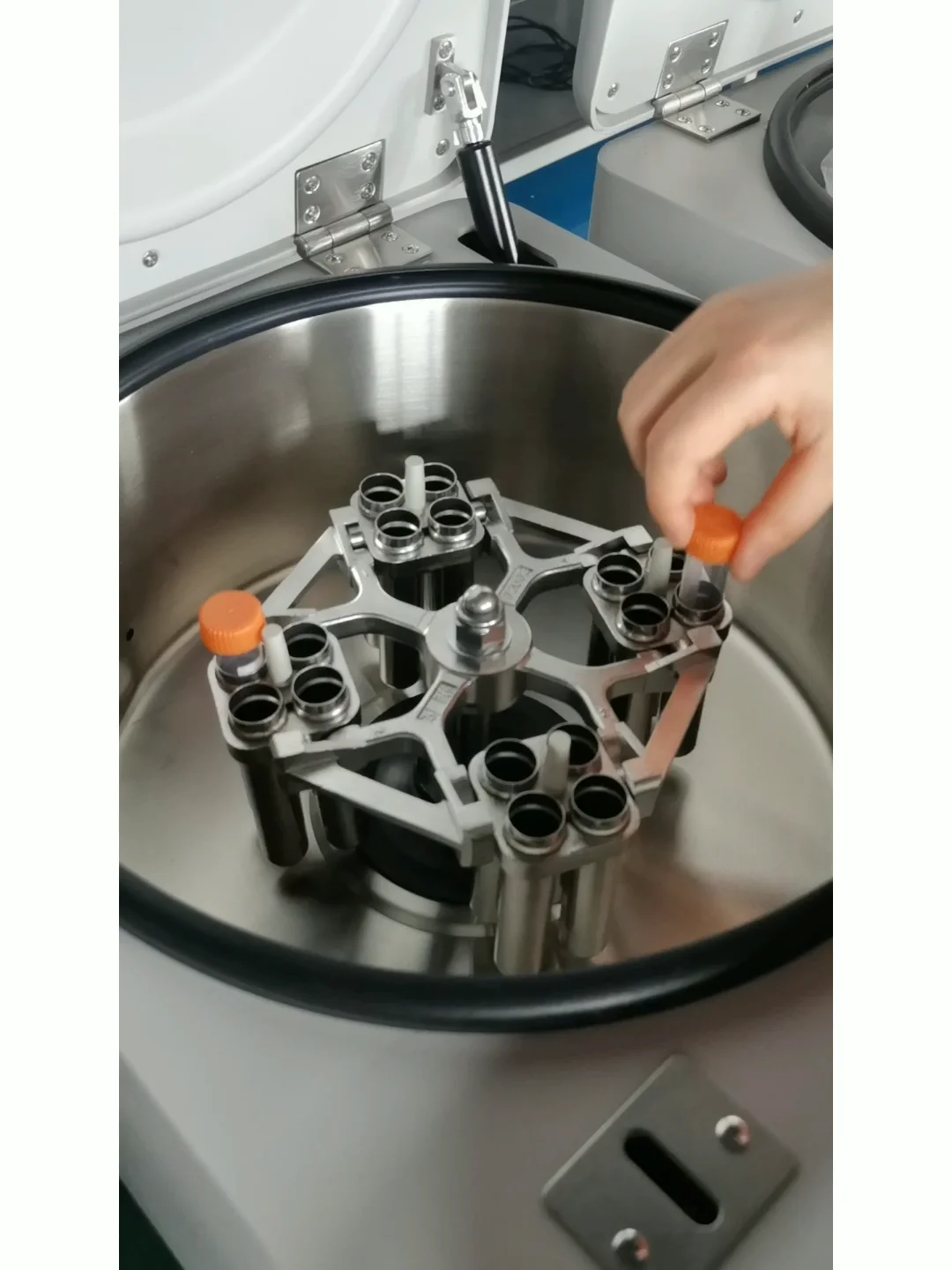 Benchtop Clinical Laboratory Horizontal Blood Centrifuge Machine With ...