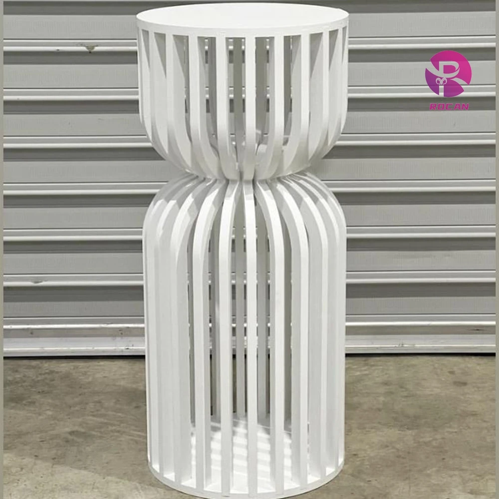 Colorful Slatted Roman Plinth Curved Hourglass Plinth Circle Cylinder ...