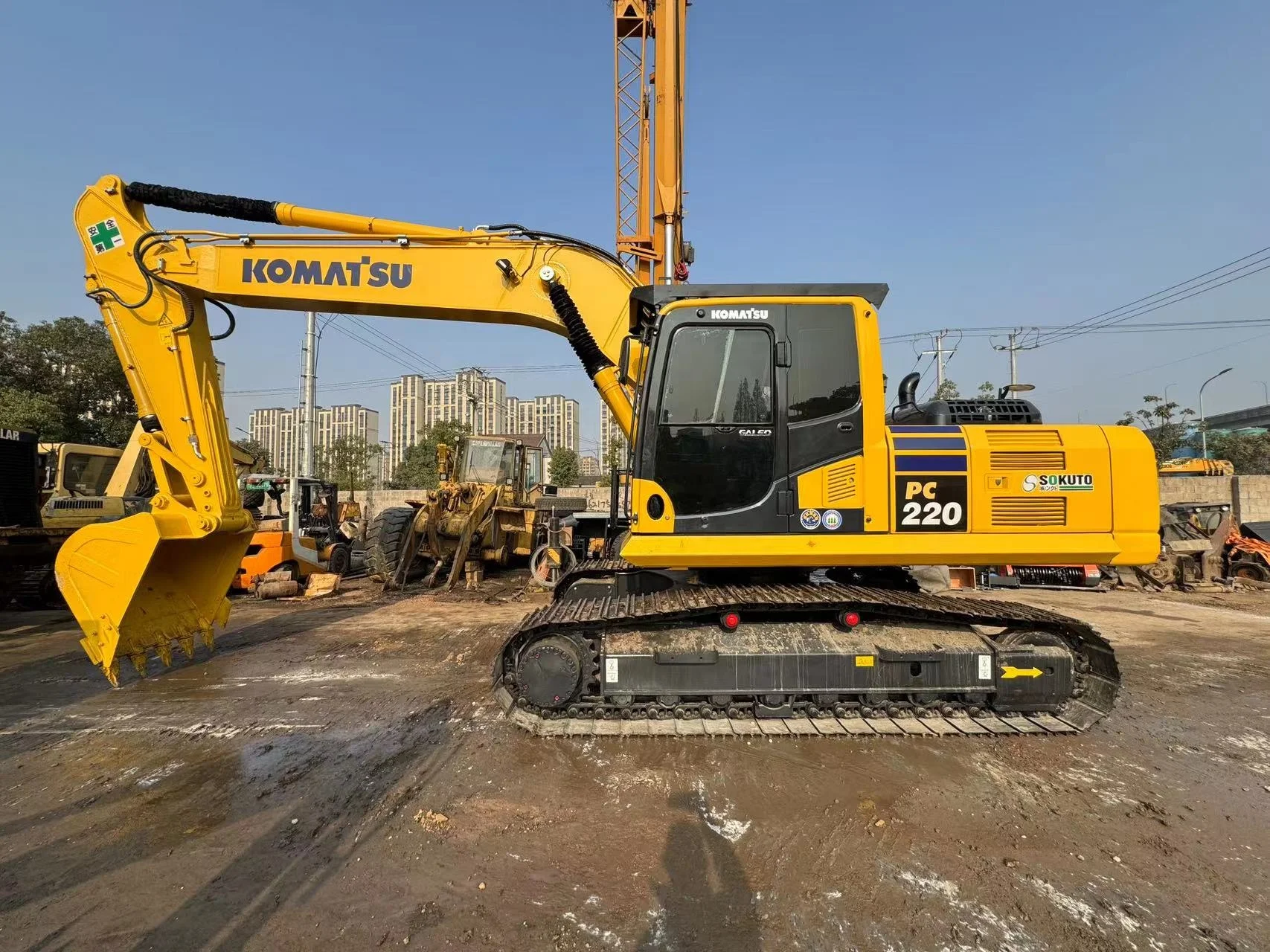 Komatsu PC220-8 Excavator - Reliable Second-Hand Equipment