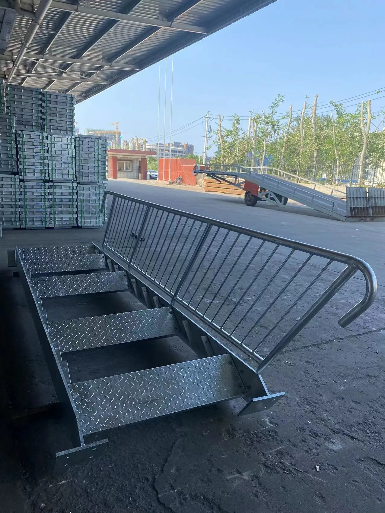 Galvanized Steel Staircases for Outdoor and Industrial Use