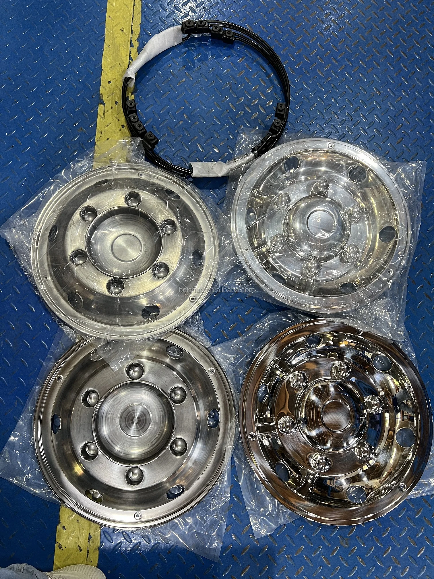 17 Inch Stainless Steel Wheel Simulators for 2011-2021 Chevy GMC 3500 ...