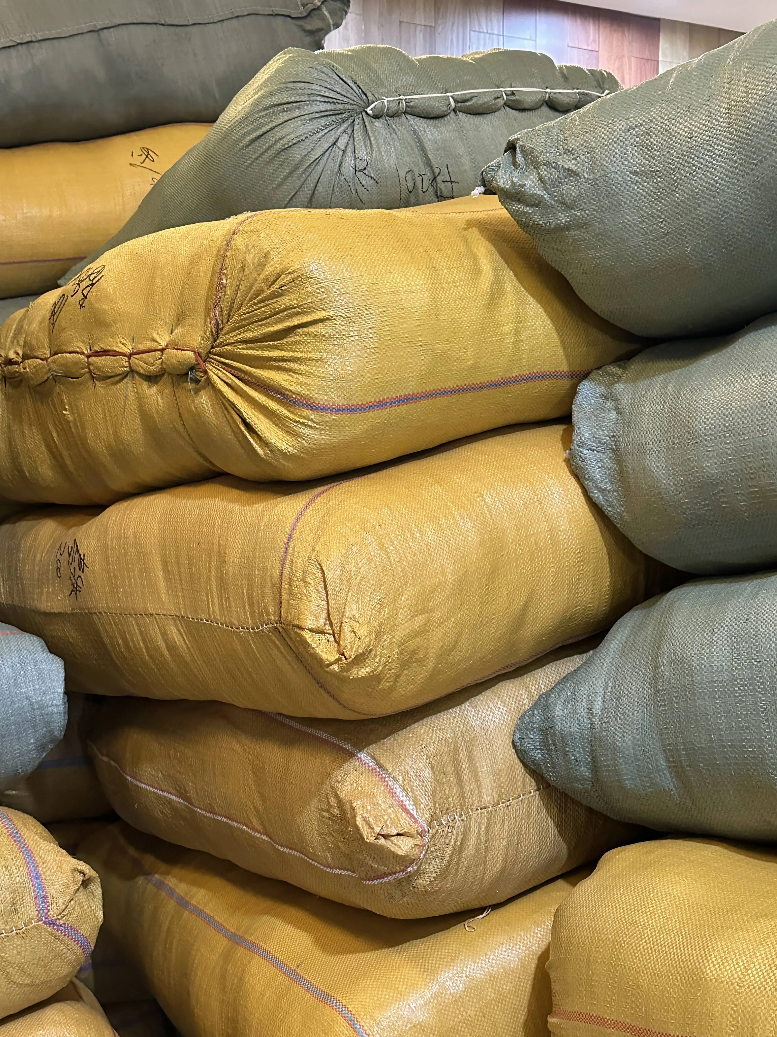 Shop Our 2025 Brand New Clothes Mixed Bales for Kids