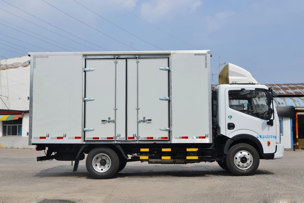 Cargo Truck 5 Ton Logistics Transportation Popular Cargo Hino Truck 5 ...
