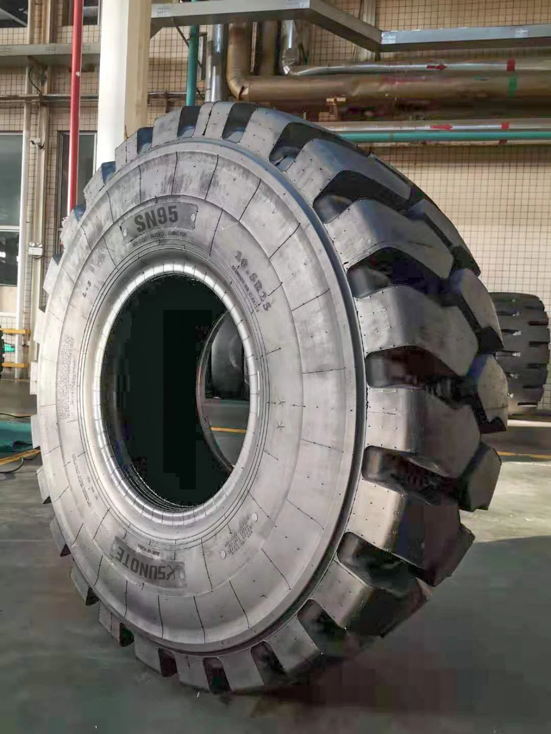 The Best Selling New Product Loader Radial Otr Tire 20.5r25/23.5r25/26.5r25/35/65r33 Otr Tire ...