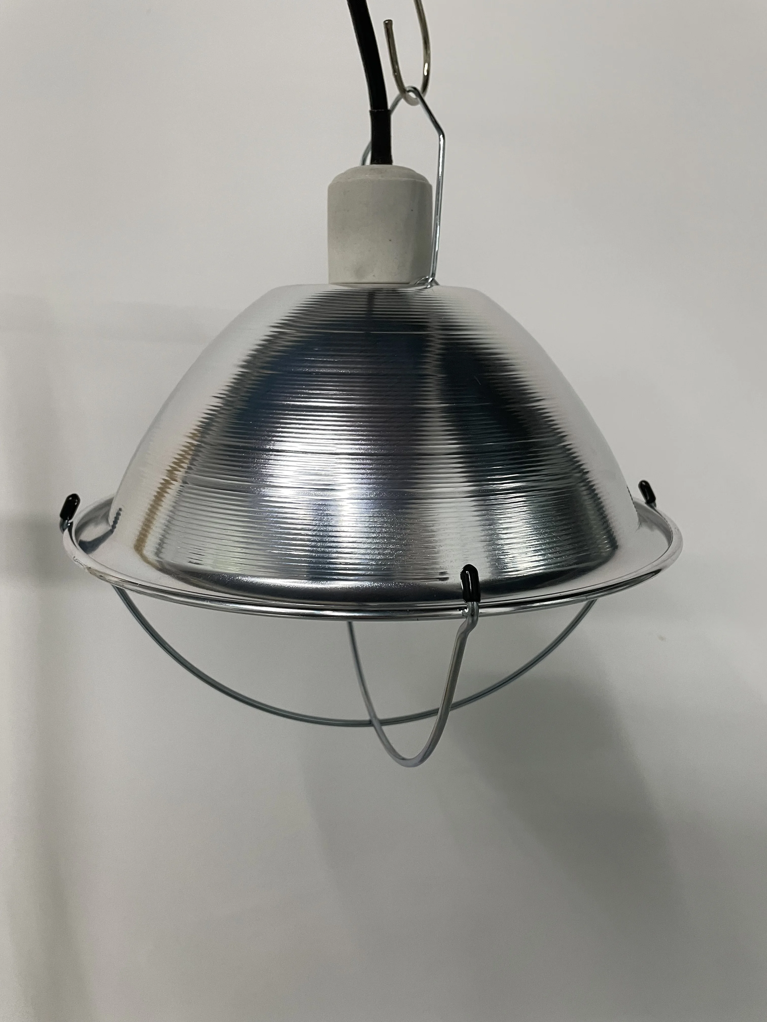 10.5'' Aluminum Poultry and Reptile Brooder Lamp Solutions
