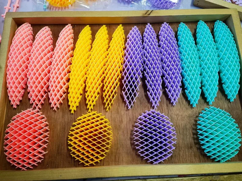 Sensory Worm Pocket Fidget Toys Stress Relief Worm Toys Fingertip ...