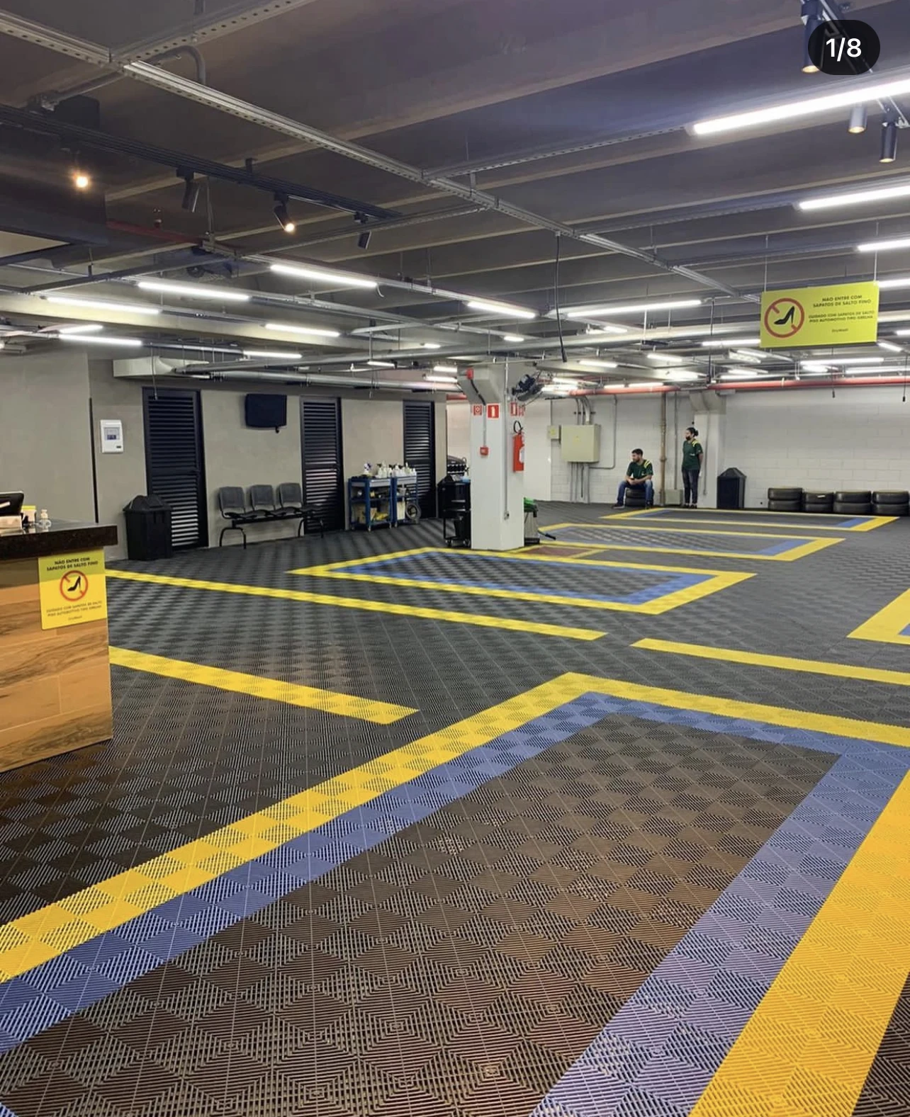 Interlock PVC Garage Flooring Tiles - Durable & Anti-slip