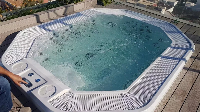 Luxury Backyard Hot Tub Best whirlpool Jetted Outdoor 12 Person Salt ...