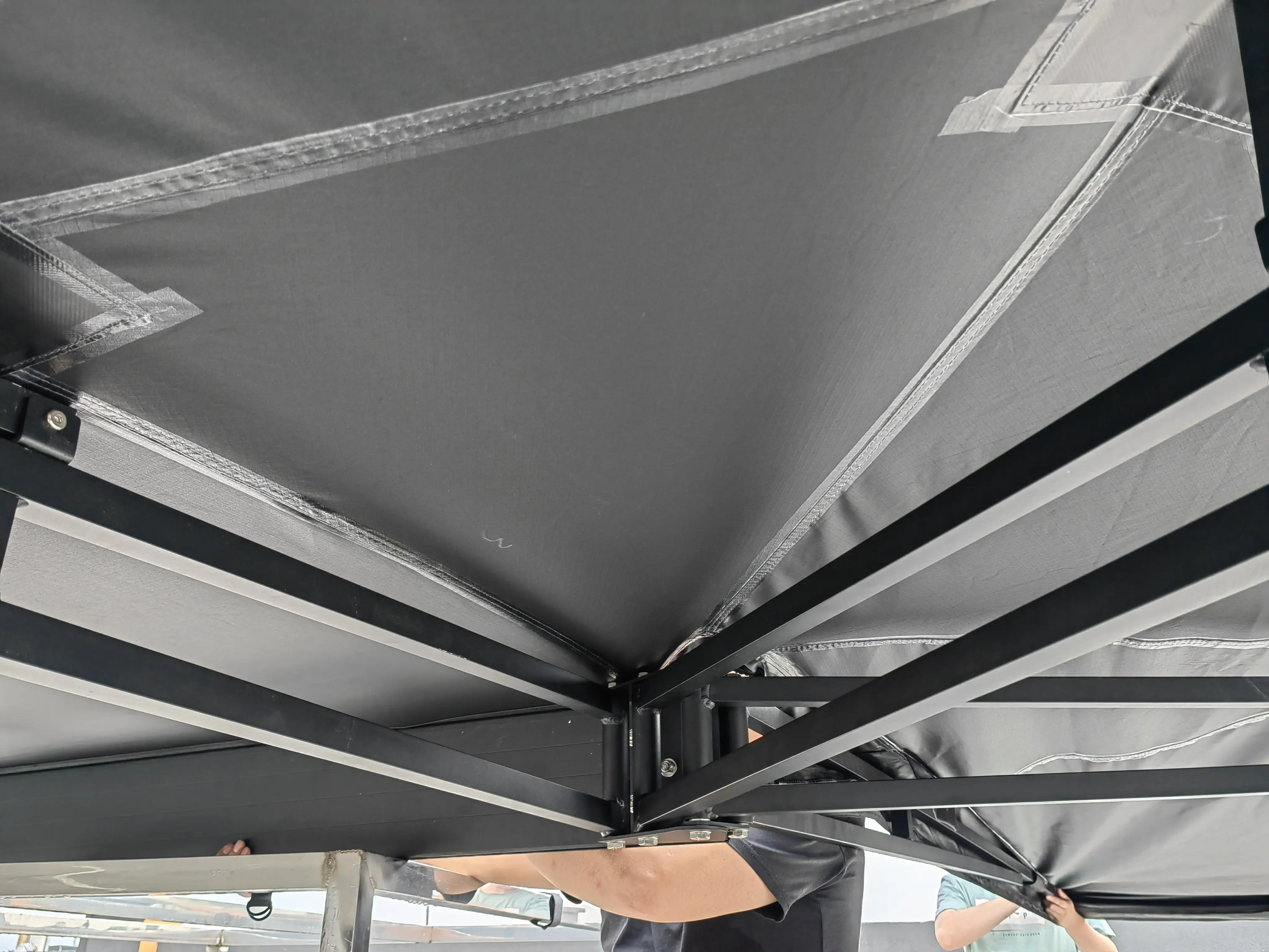 SNDN 270XL Degree Awning - Portable Outdoor Tent Protection
