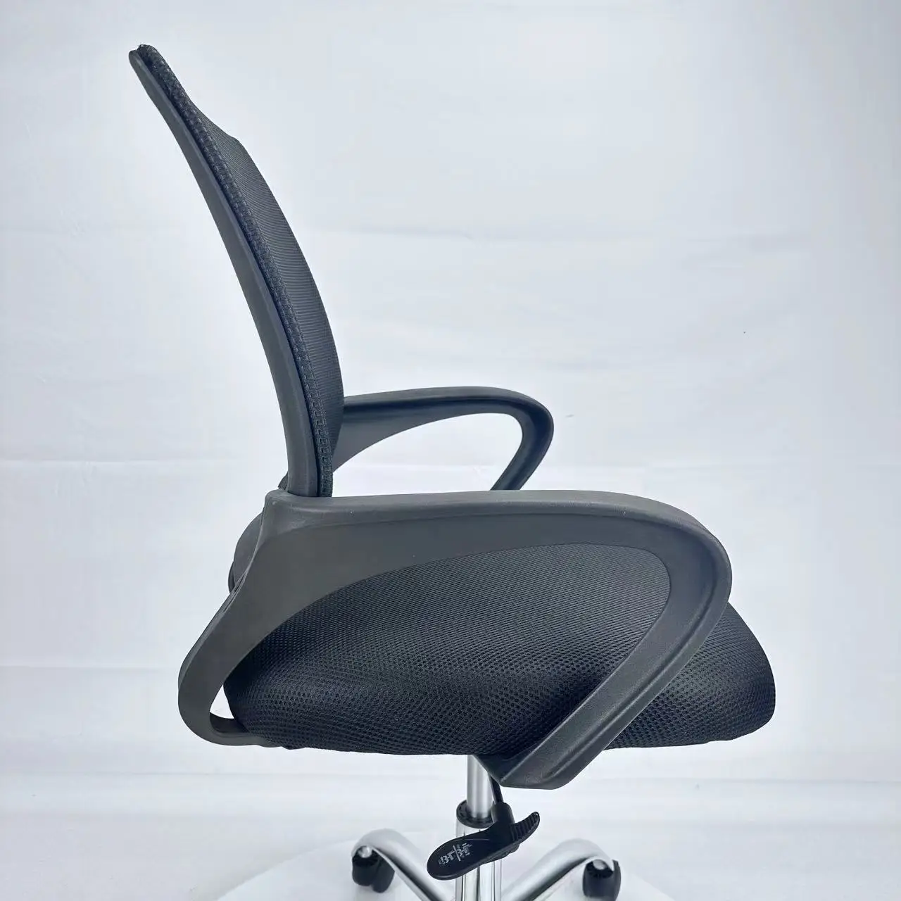 Ergonomics Plastic Pp Pu Leather Mesh Fabric Gold Iron Metal Leg Boss ...