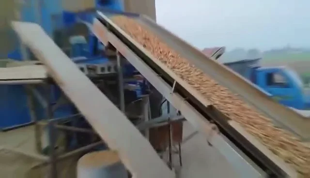 Portable Hopper Belt Conveyor Belt Loader - Buy Hopper Belt Conveyor ...