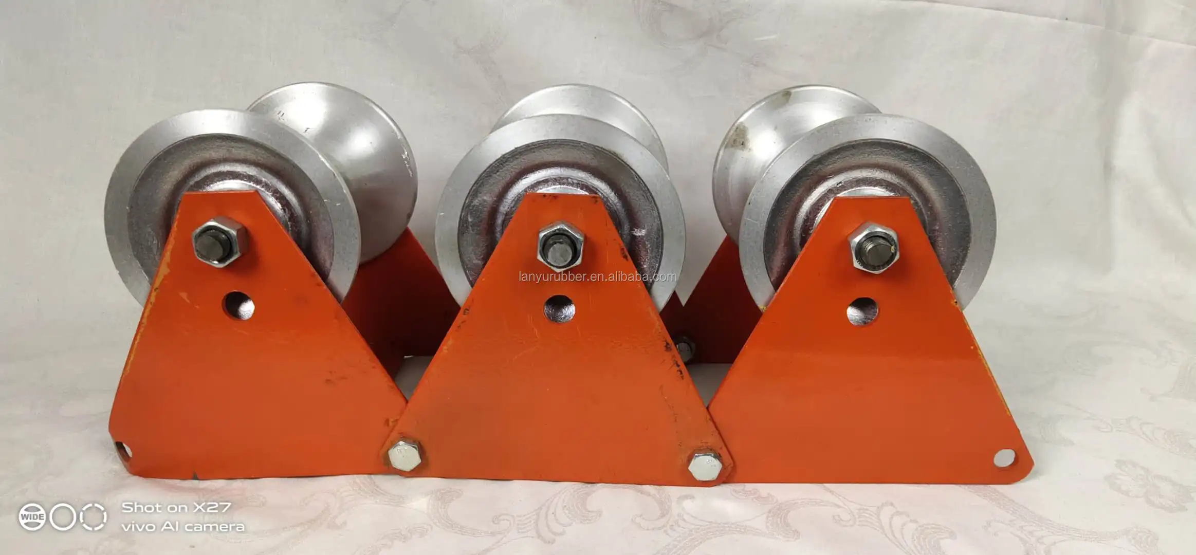 Underground Conduit Aluminum Manhole Cable Rollers With Three Wheels ...