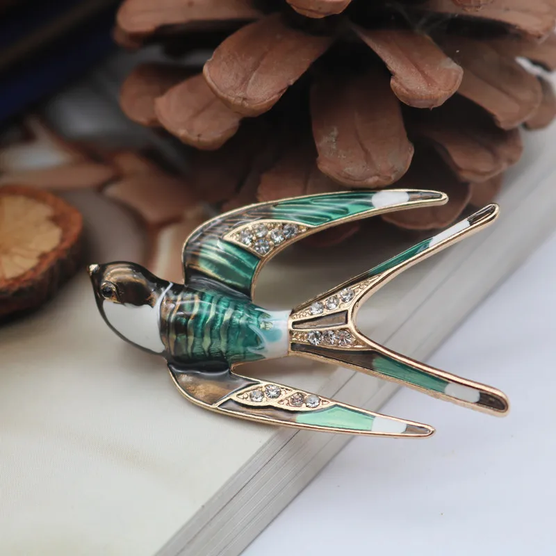 Trendy Sparrow Swallow Bird Brooches Artistic Retro Versatile Enamel ...