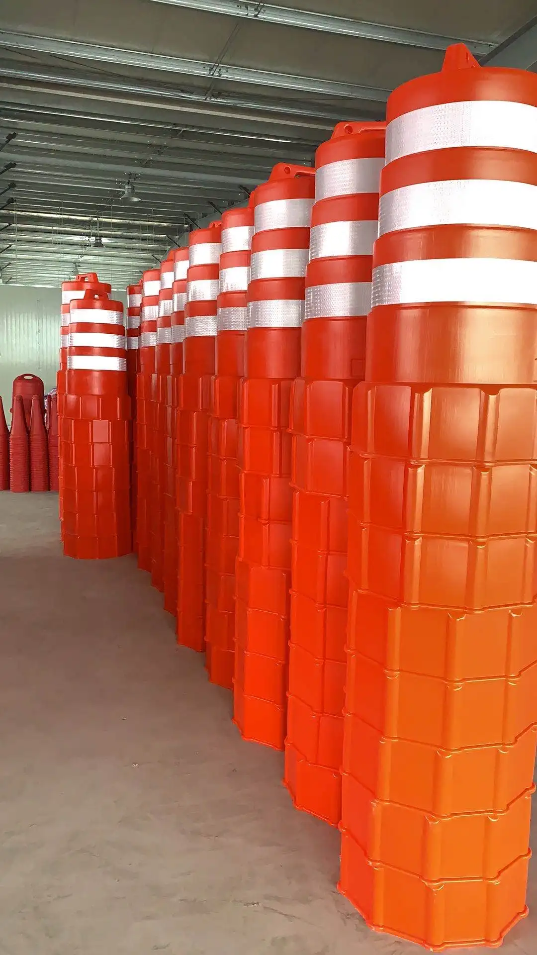 Alibaba.com: Orange 4.75KG PE Traffic Drum, Reflective Road Safety ...