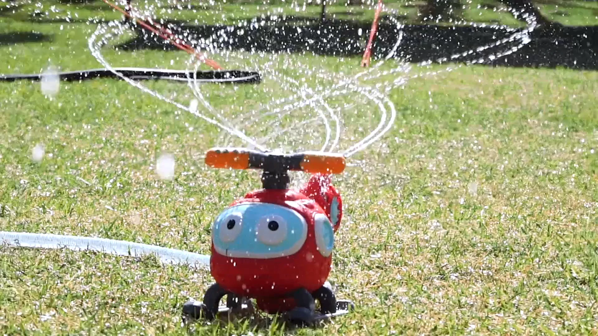 Hn 2 In 1 Rotating Propellers Aircraft Water Sprinkler Toy With ...