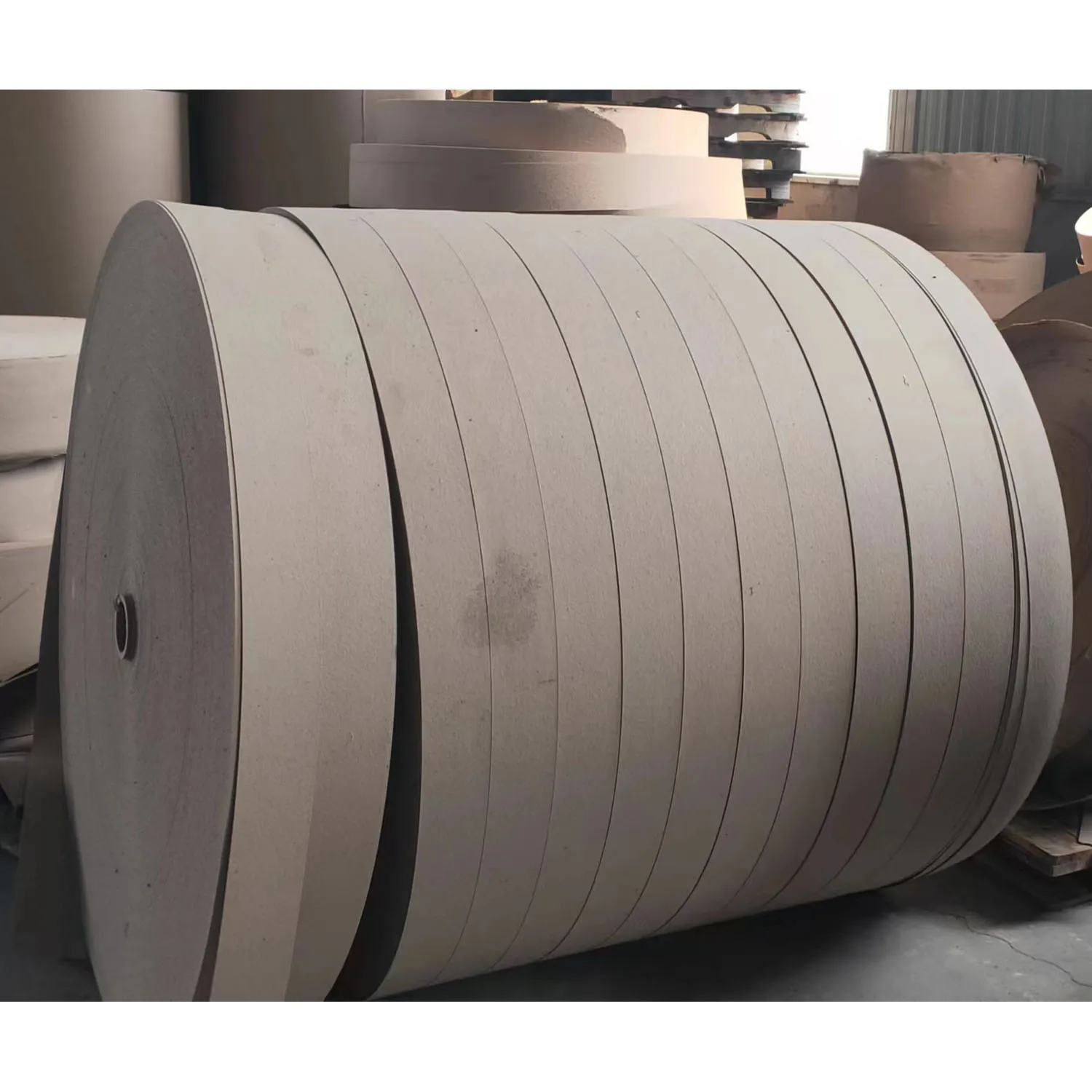 Maxi Tissue Paper Core Roll Slitting Machine - Kraft Paper Cutter