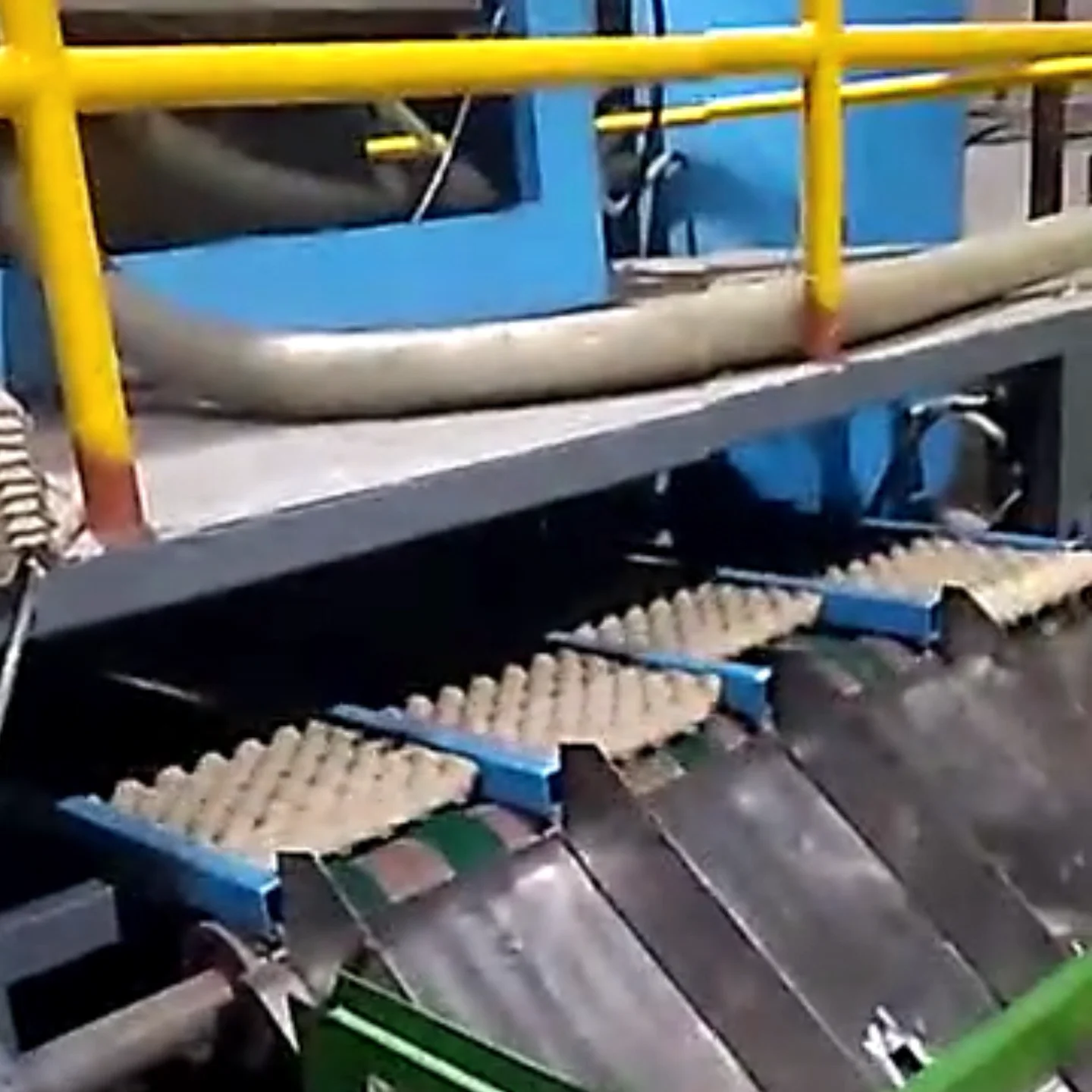 Waste Paper Egg Tray Making Machine With Brick Oven Dryer - Buy Egg ...