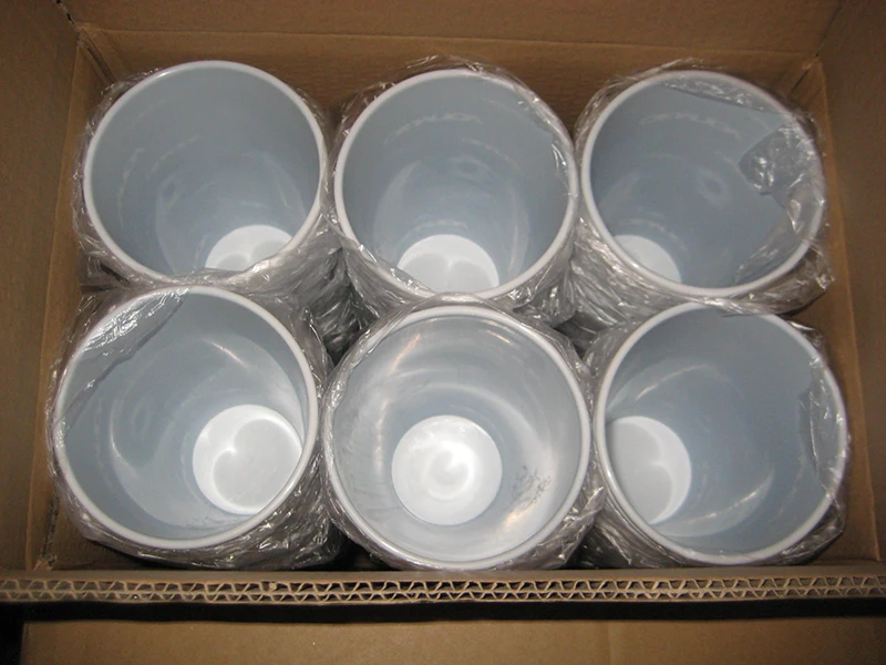 175oz Big Square Plastic Popcorn Bucket With Scalloped Top Edge ...