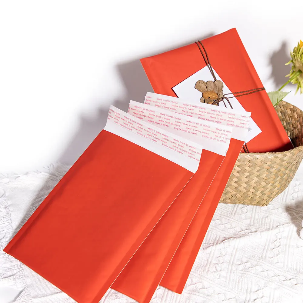 Red Waterproof Kraft Paper Bubble Envelopes for Shipping