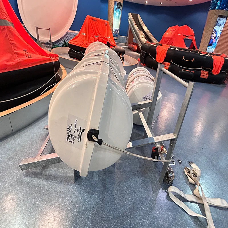 Self-righting Inflatable Liferafts - Reliable Life Saving