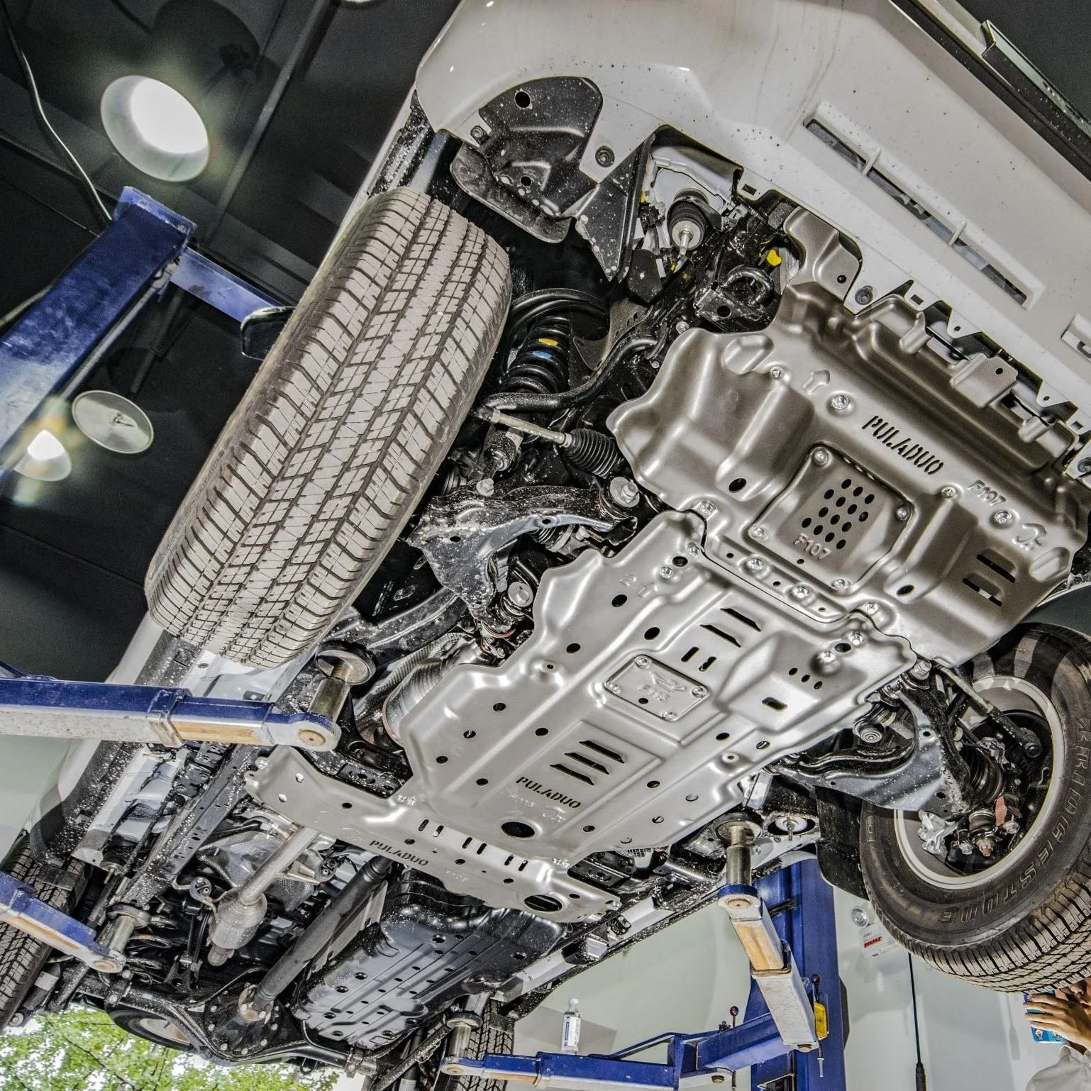 JUNXI 3D Aluminum Engine Cover Shield for Toyota Prado