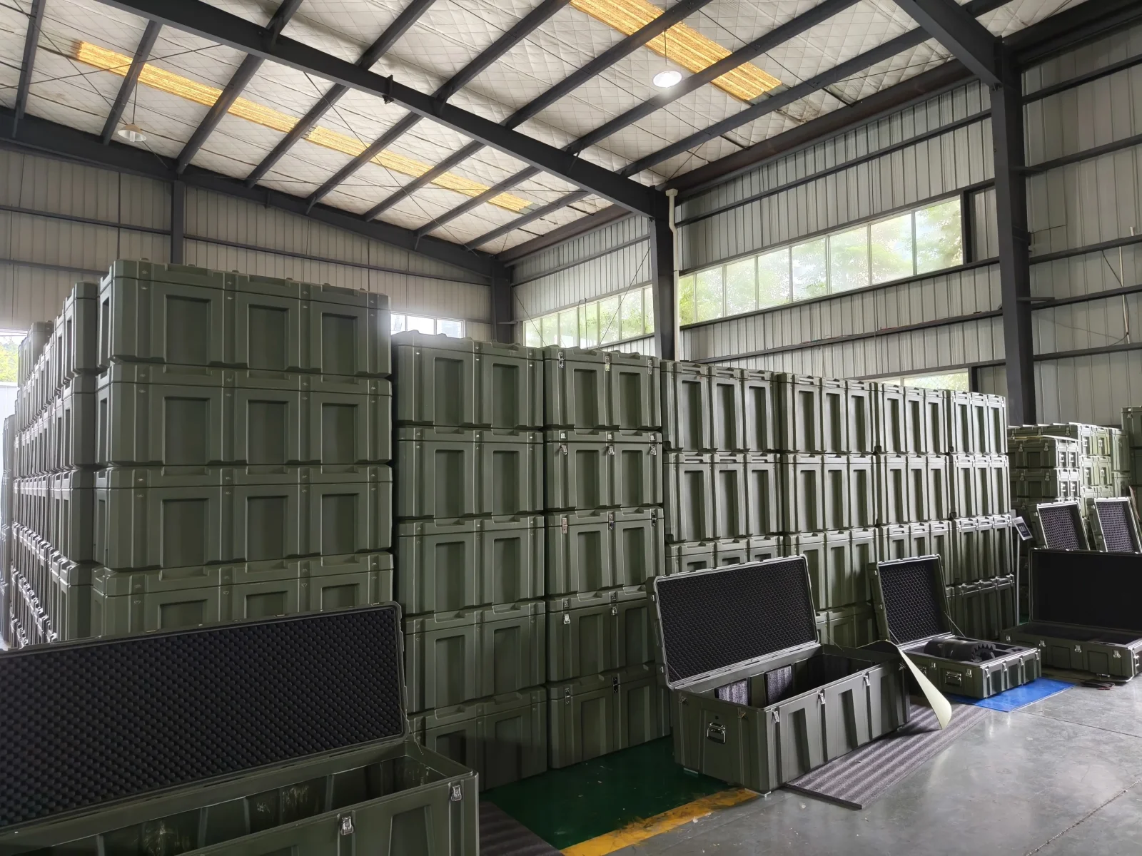 Professional High Quality Waterproof Tool Case Hard Plastic Lldpe Ip65 ...