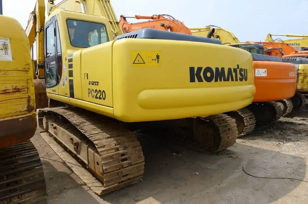 Used Komatsu PC220-6 Excavator Komatsu PC220-8 PC200-7 PC 220-6 Crawler ...
