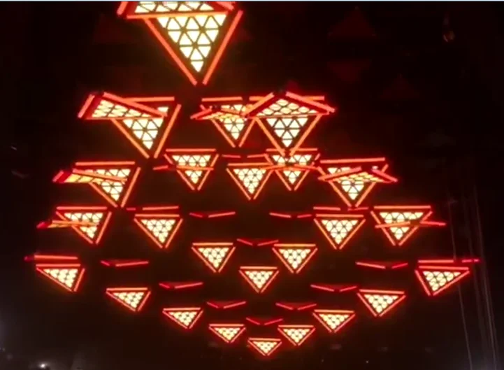 Dmx512 Kinetic Triangle Panel Led Lifting Kinetic Lighting System for ...