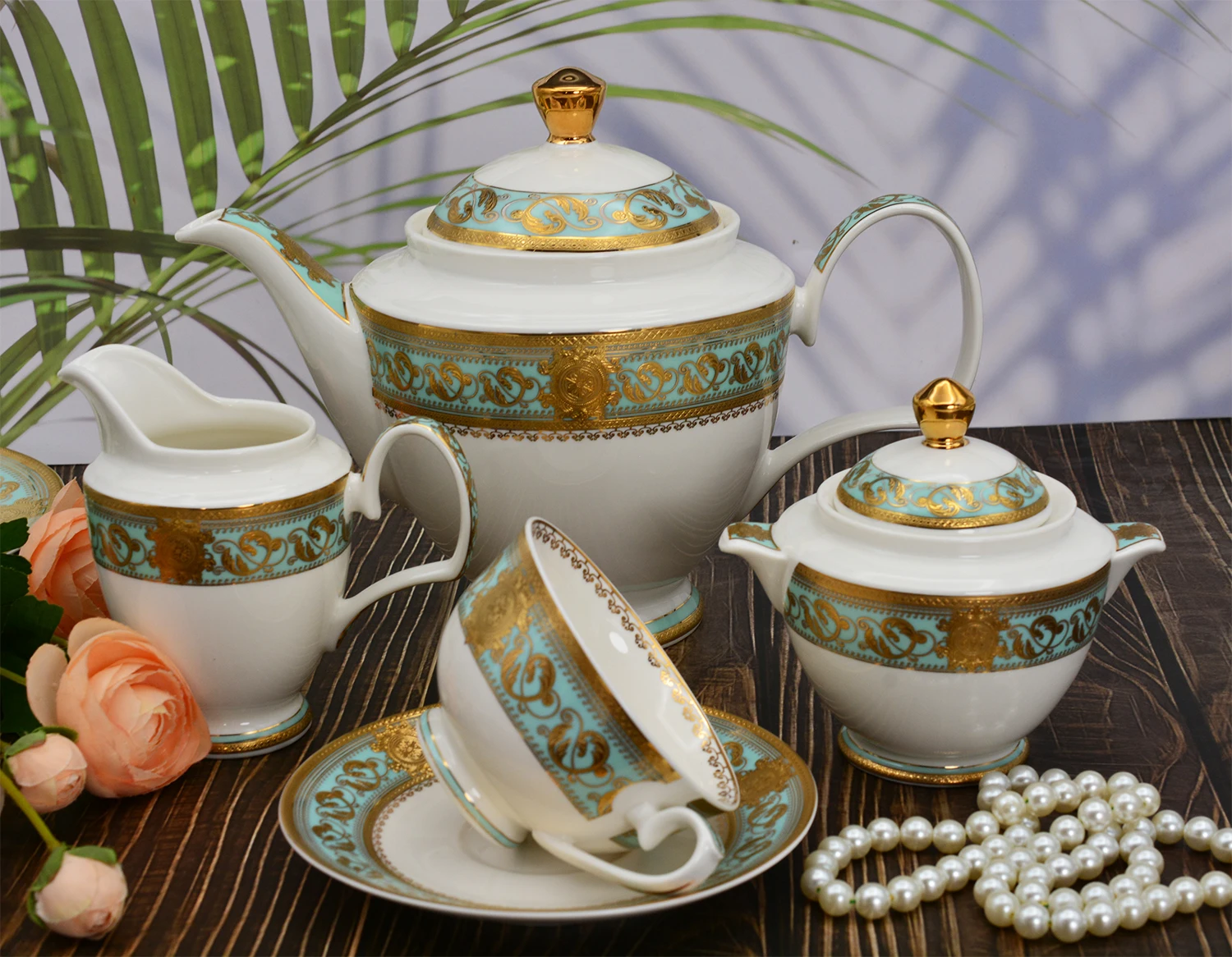 Luxury Embossed Gold Porcelain Tableware - Quick Shipping