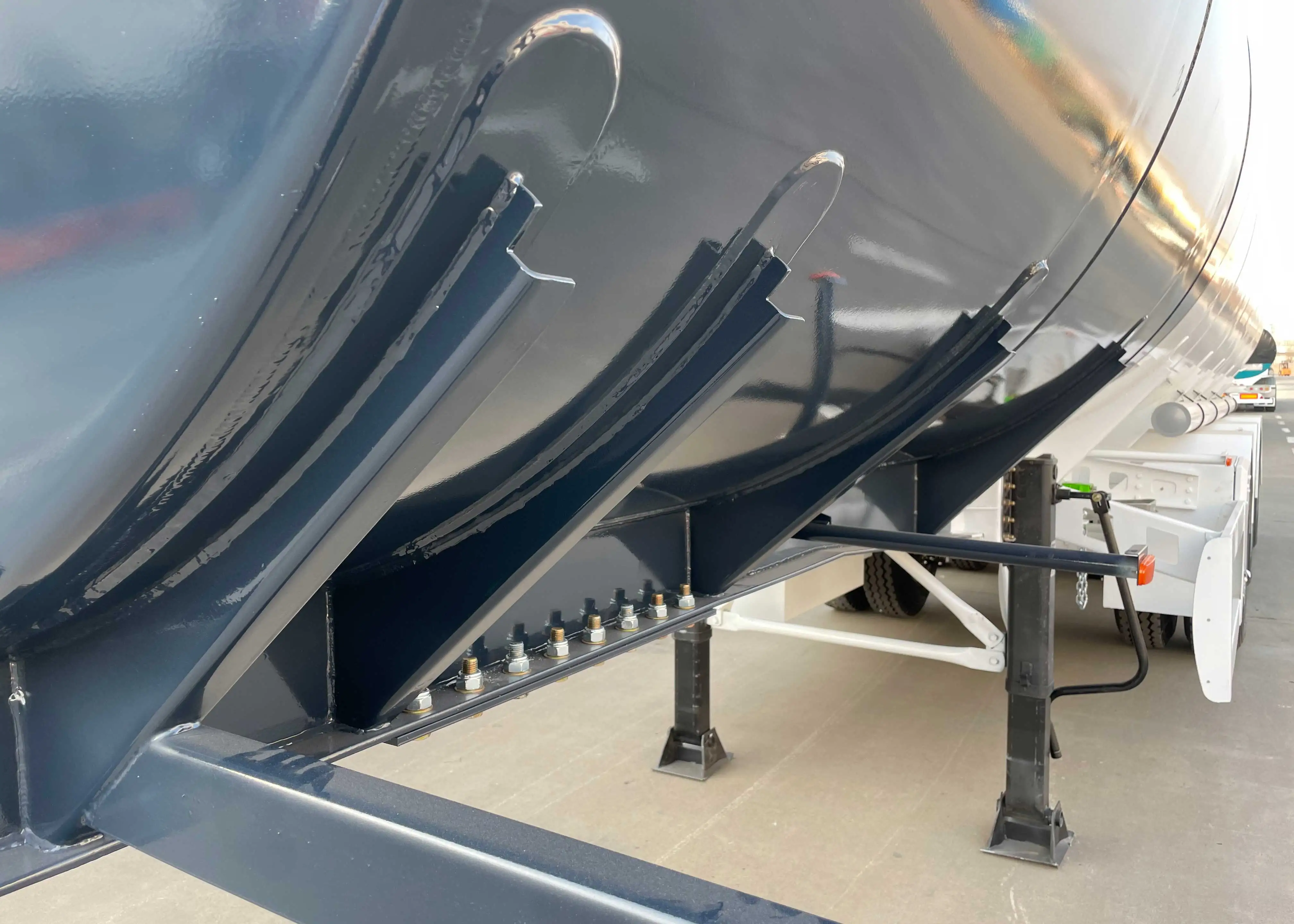 Multiple Compartments 42cbm 45000lt Tanker Aluminum Fuel Tank Semi ...