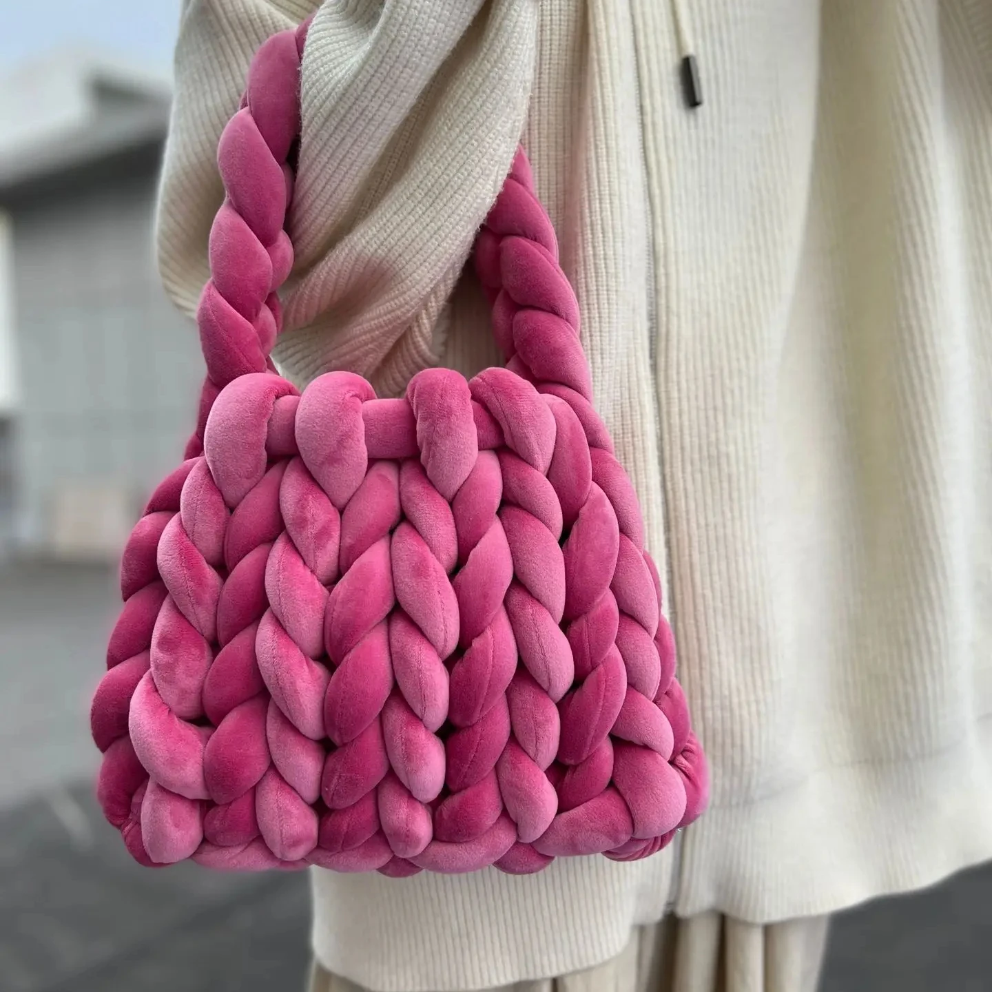 High Quality Chunky Knit Crochet Purse Outfit Inspo Chunky Yarn ...