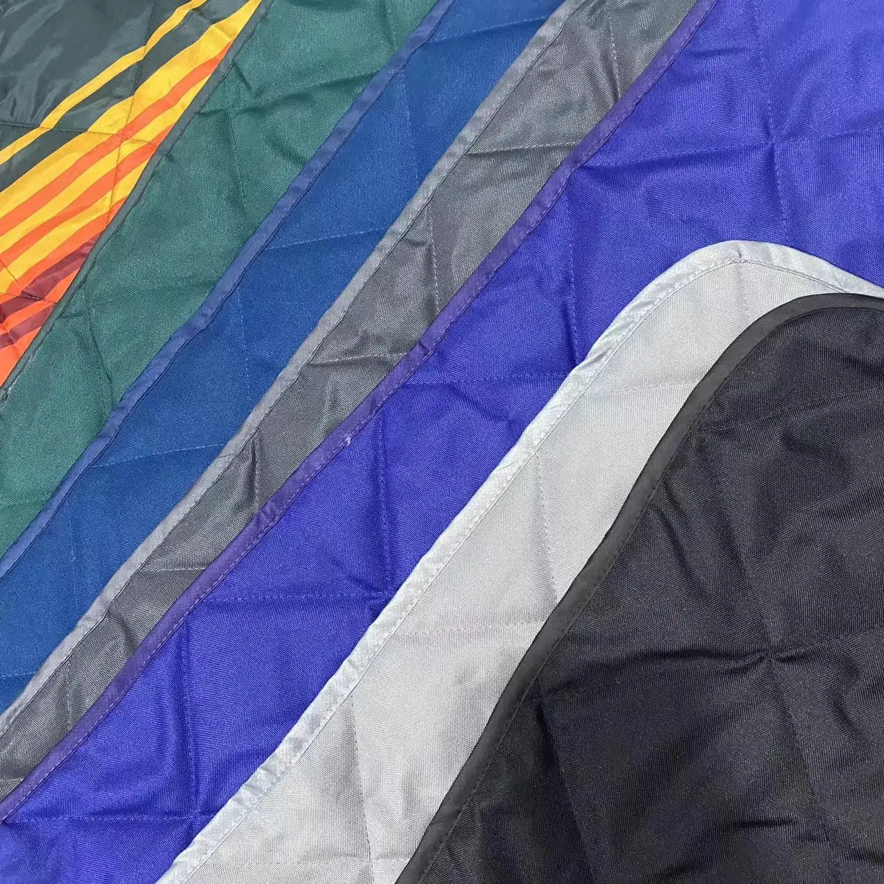 100% Polyester Water Resistant Wipeable Material Blanket Easy To Carry ...