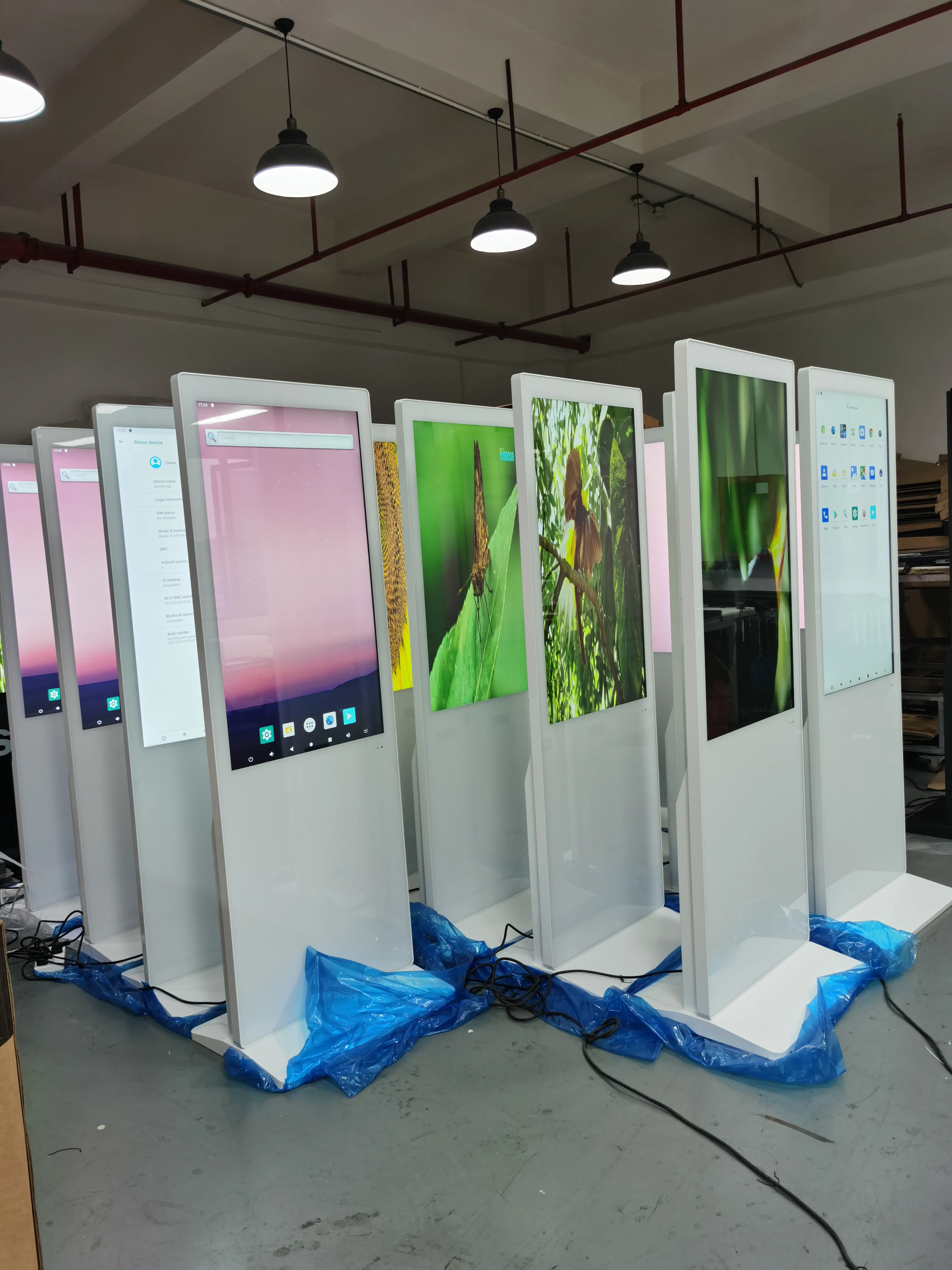 55 Inch Smart Touch Screen Table - Android System Interactive LCD