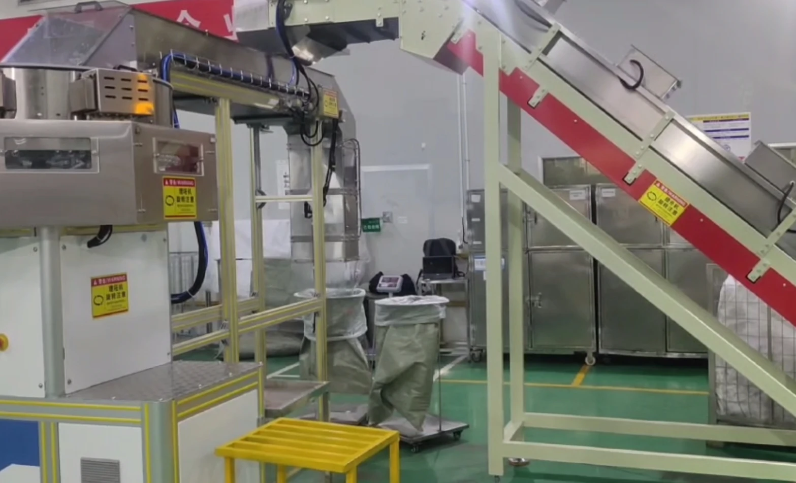 Preforms Inspection System High Detection Speed 40000 Preforms Per Hour ...