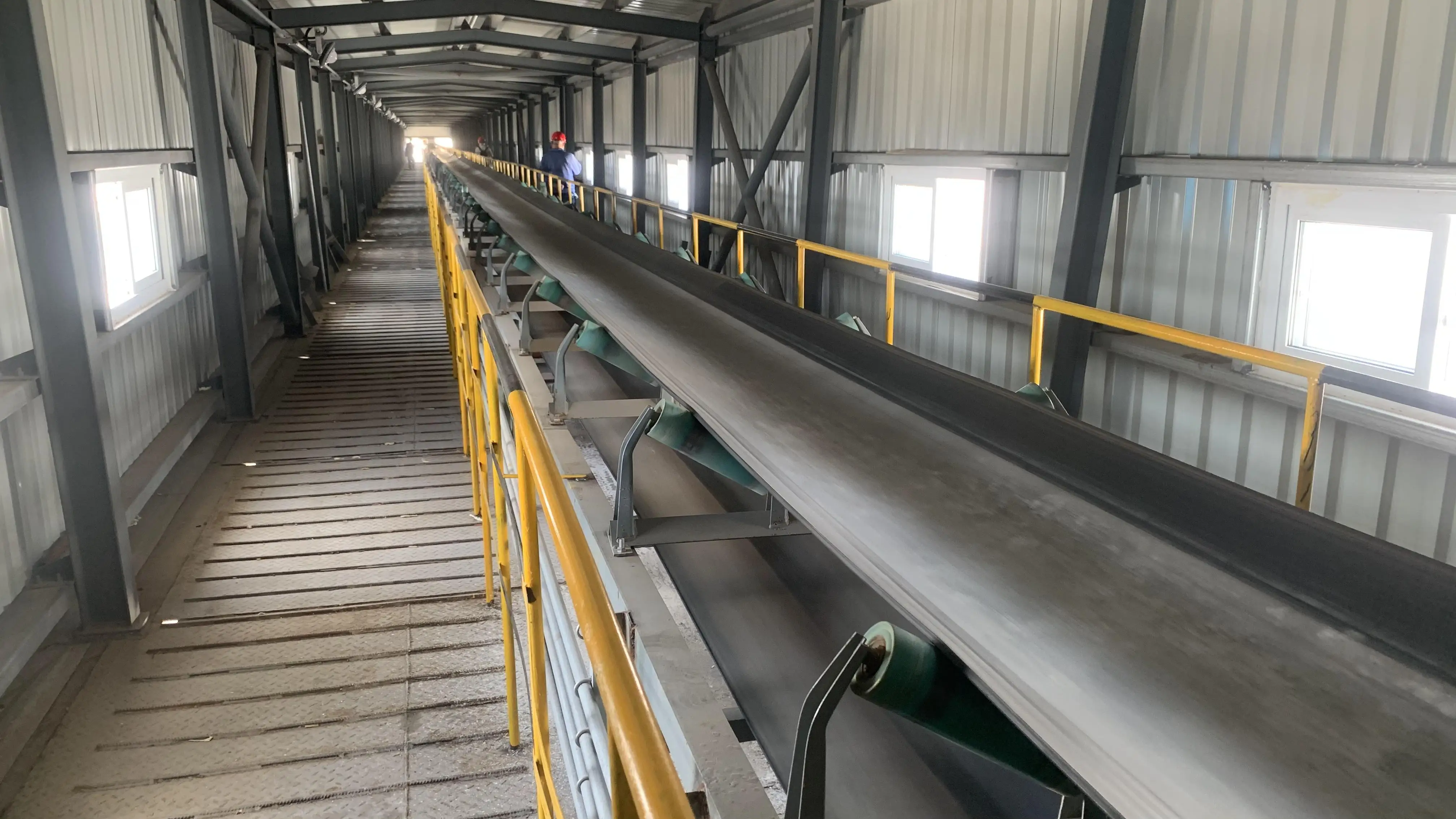 Aggregate Troughed Plastic Coal Belt Conveyor For Slat Pvg - Buy Motor ...