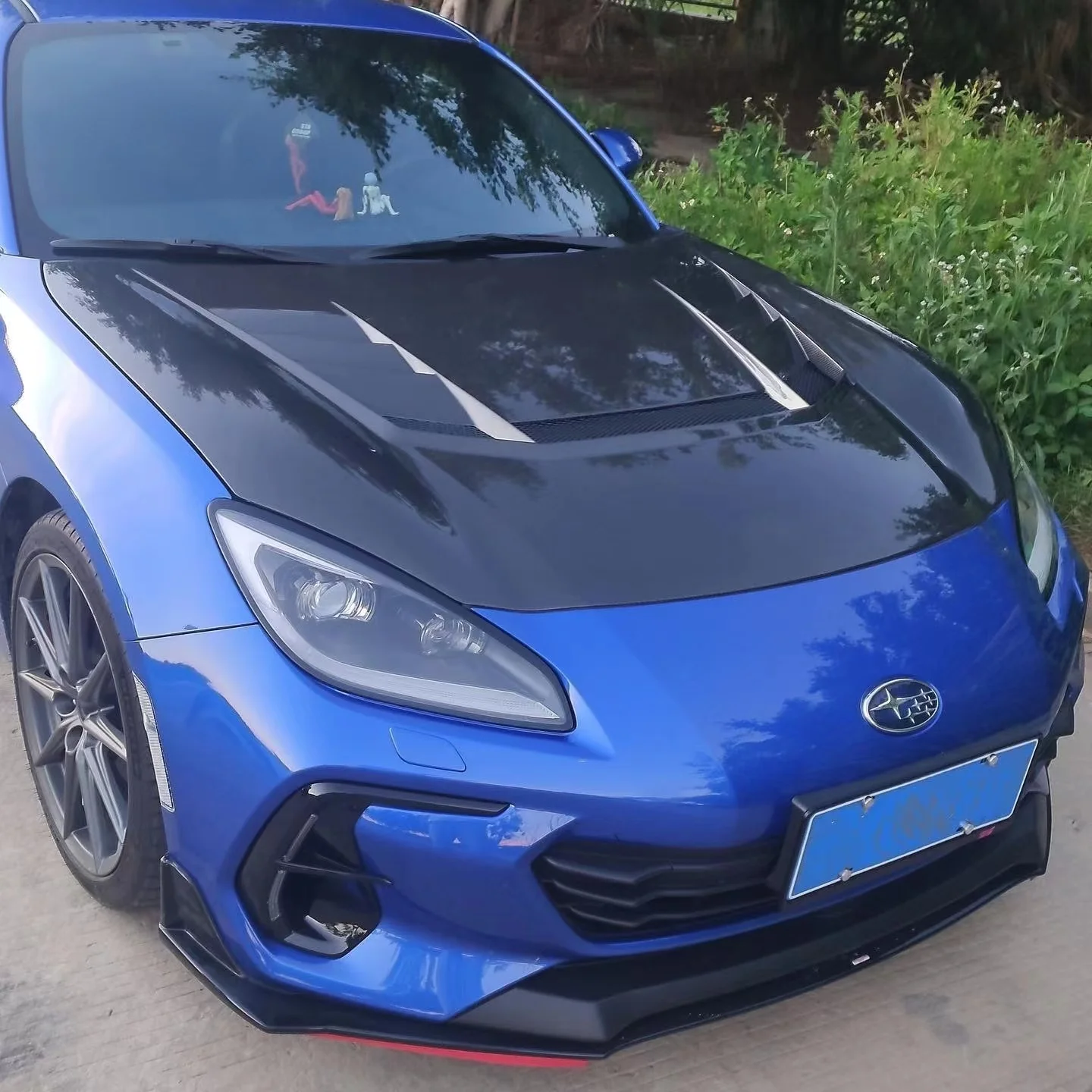 Carbon Fiber Cooling Bonnet for Toyota GR86 & Subaru BRZ