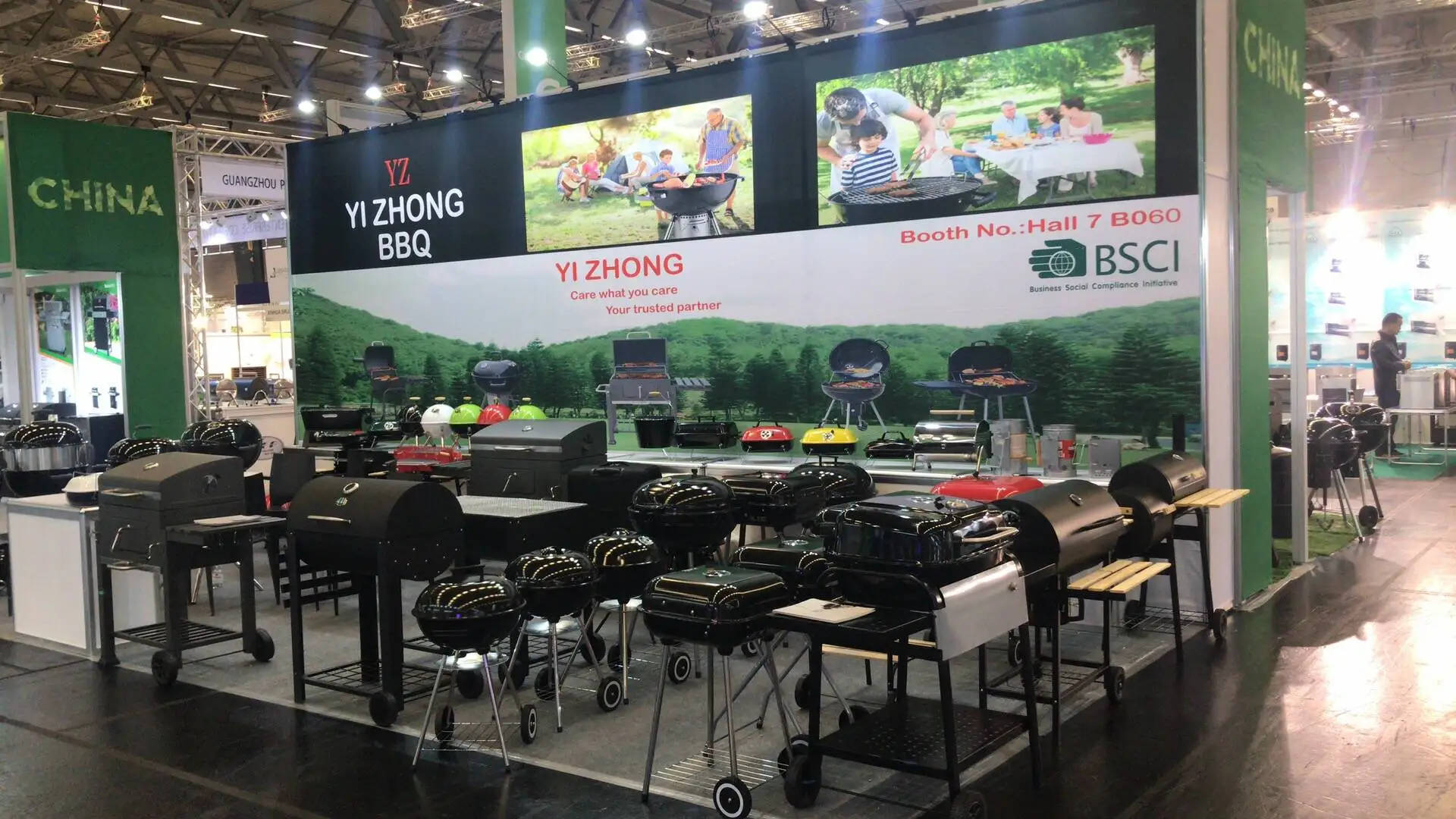 Iron Barbecue Arch Window Grill Design for Outdoor Party Cooking