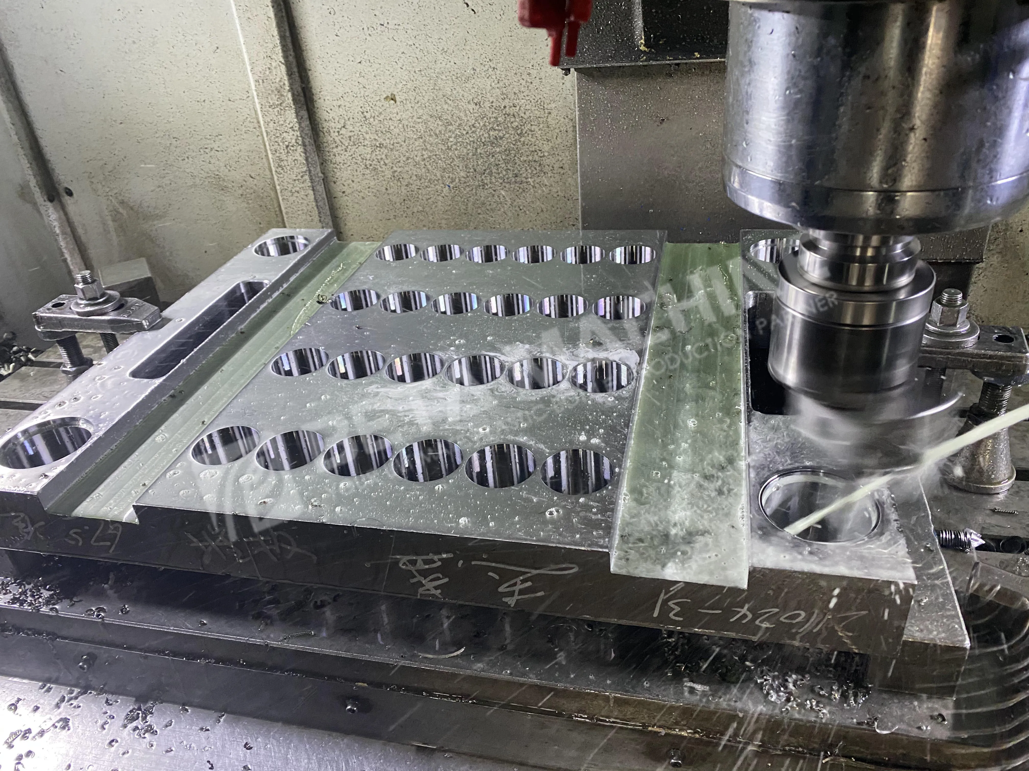 4 Cavity 6 Cavity 8 Cavity Injection Machine Molds PET Preform Mold ...