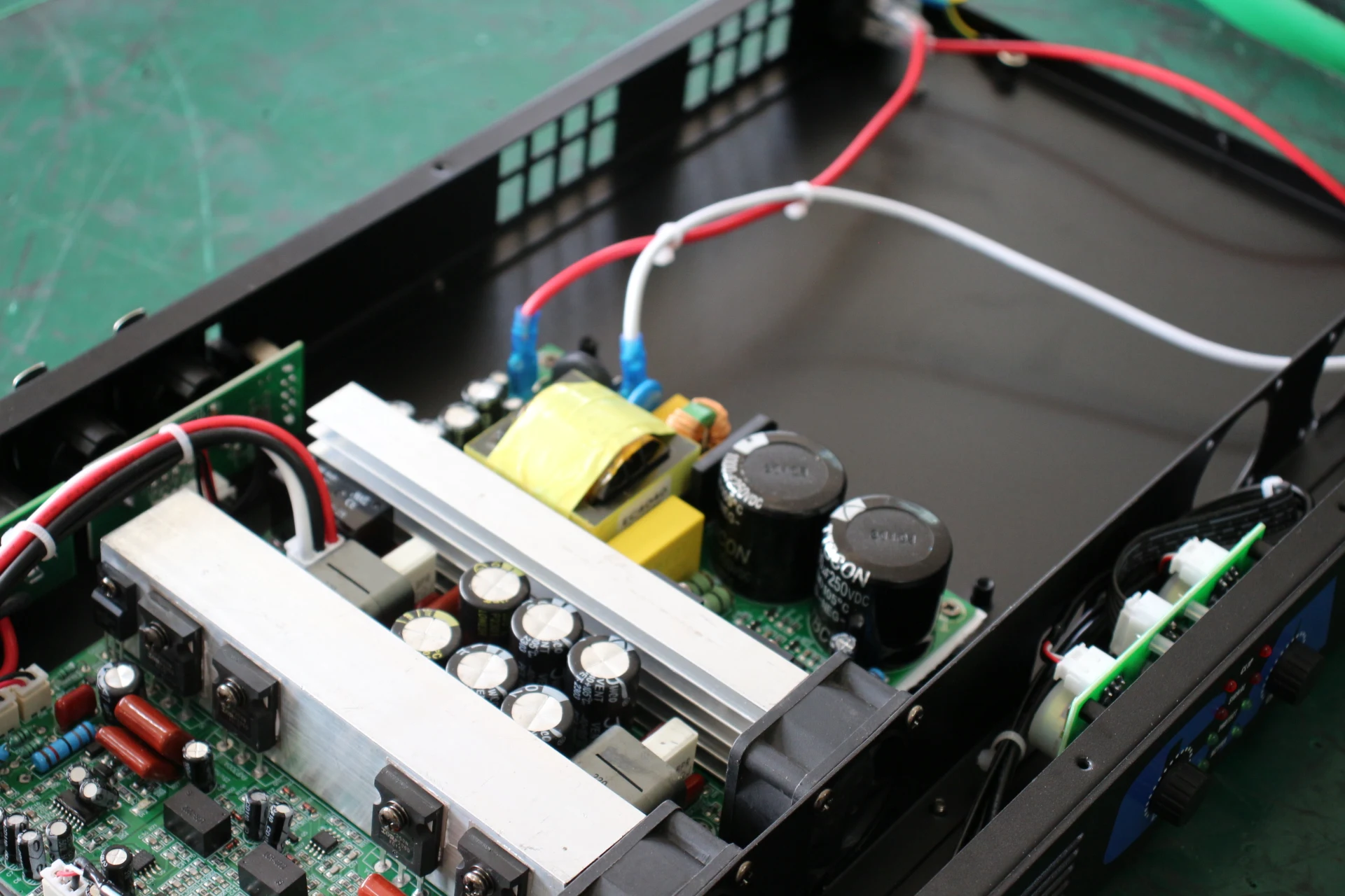 Professional Speaker 2*400W CA Mini Amplifier Subwoofer Amplifier ...