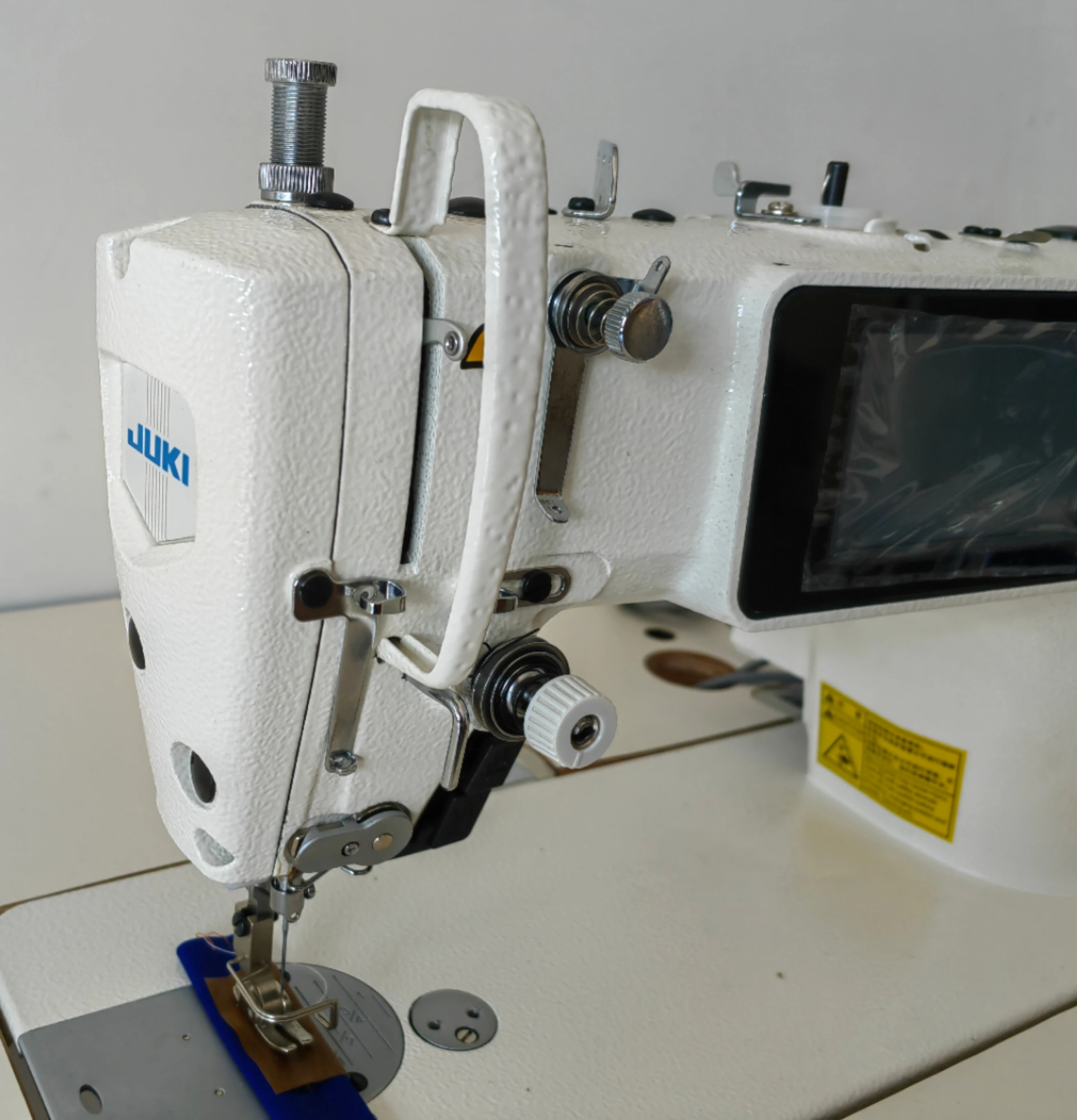 Wholesale New Japanese Brother S7300a Computer Flat Sewing Machine ...